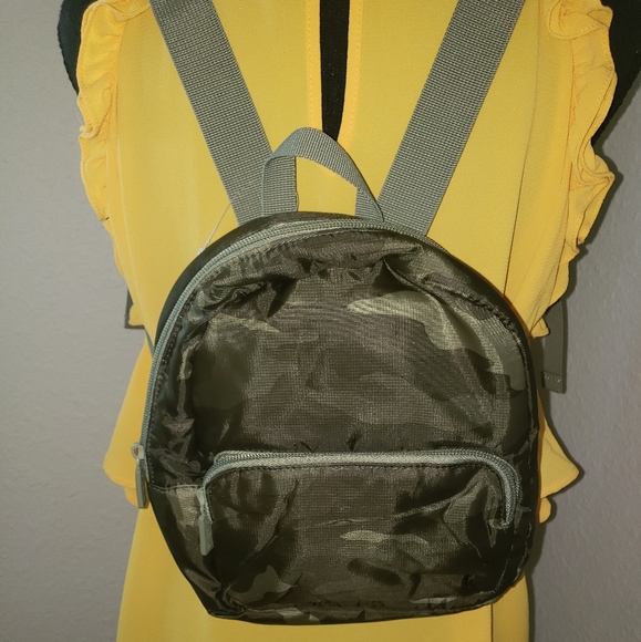 PINK Victoria's Secret | Bags | Newnwt Vs Pink Camo Mini Backpack 2 ...